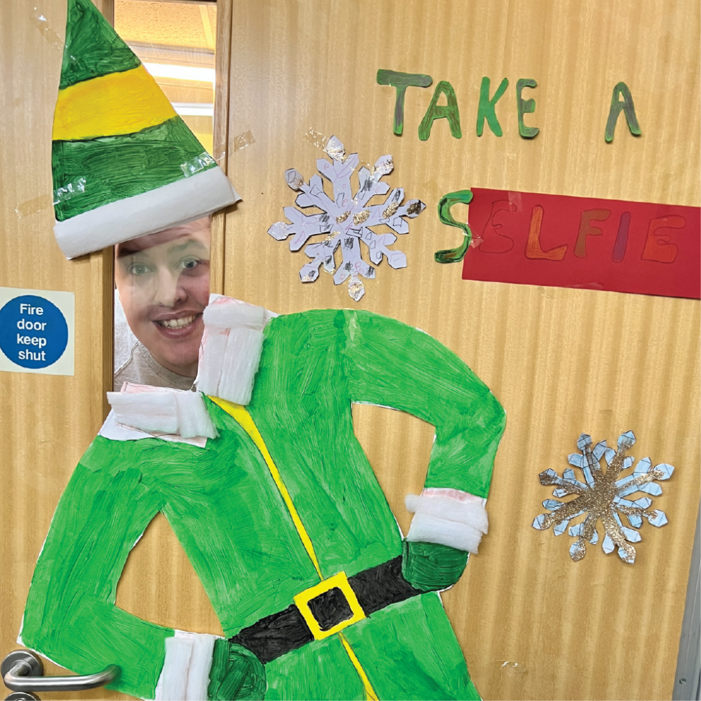 The Elfie Selfies - Talkback